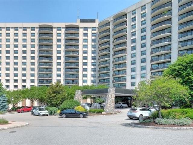 Claridge Dr Apt Mw, Verona, Condo For Sale