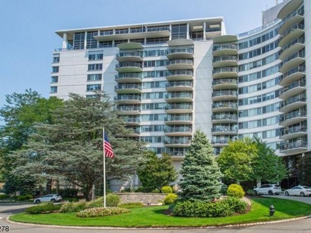 Claridge Dr Apt,verona, Condo For Sale