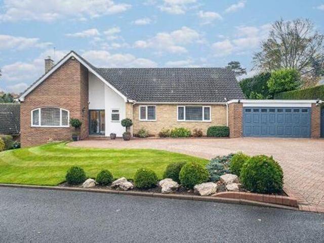 Clarry Drive, Four Oaks Estate, 3 Bedroom Detached