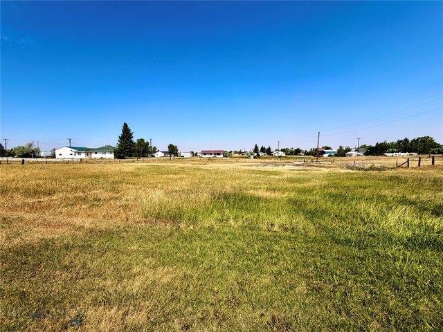 Clary Ave, Geraldine, MT 59446