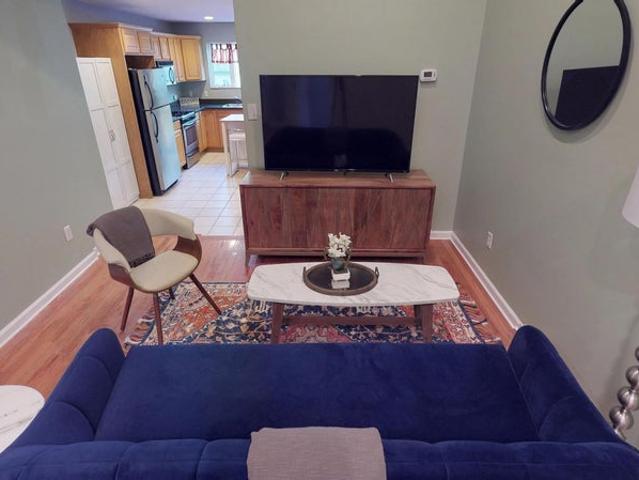 Classic Northern Liberties Apt with Great Views