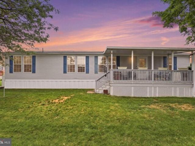 Classic Ct, Fayetteville, Property For Sale