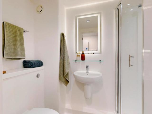 Classic Ensuite Ground