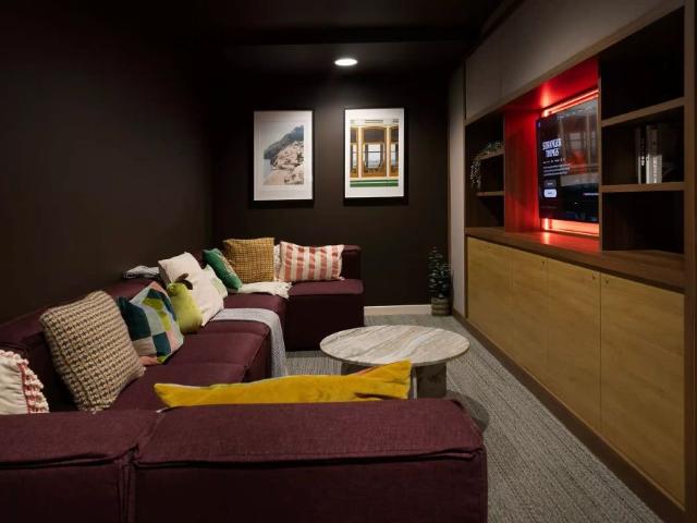 Classic Plus Studio