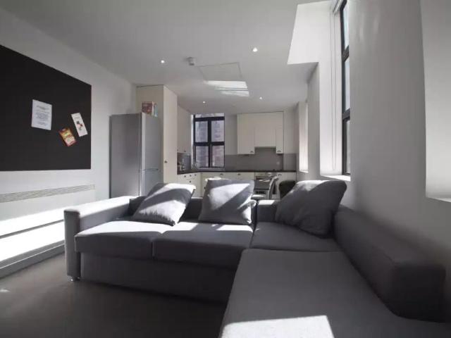 Value 5 Bed Apartment