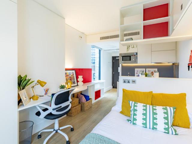 Classic Studio at Spring Mews, 10. Studio to rent £2,327 pcm £537 pw