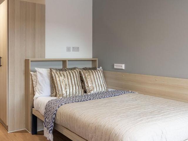 Classic Studio at Straits Village, Nottingham