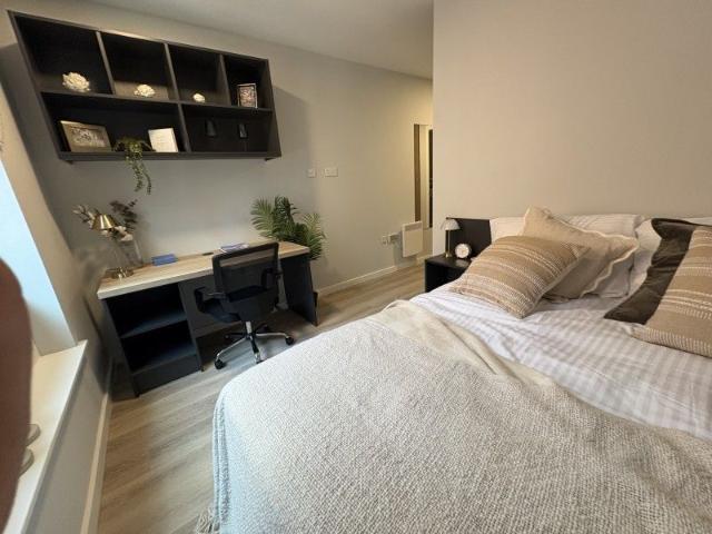 Classic Shared, Guildford GU2, 1 bed flat to rent, £1,090 pcm | PrimeLocation