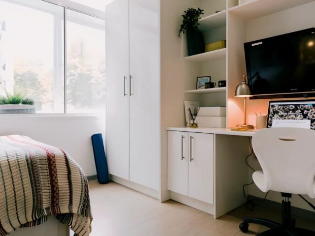 Classic Smaller Studio