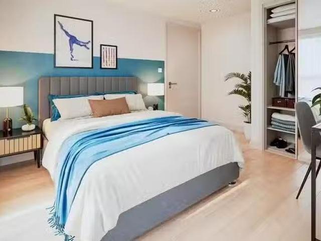 Classic Three Bed Flat