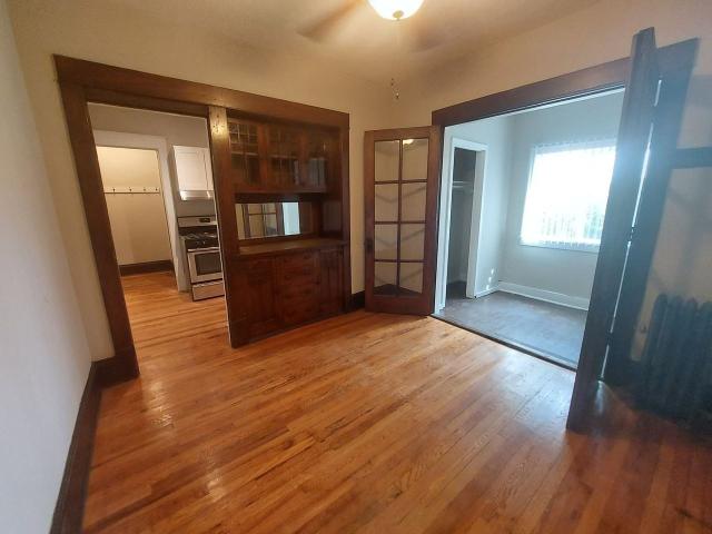 Classic Vintage apartments in Fantastic Midway location 2 Bedroom Apartment for Rent at 508 Fry St, St. Paul, MN 55104 Hamline Midway