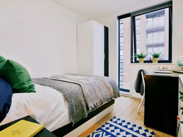 Classic 3 Bed Apartment