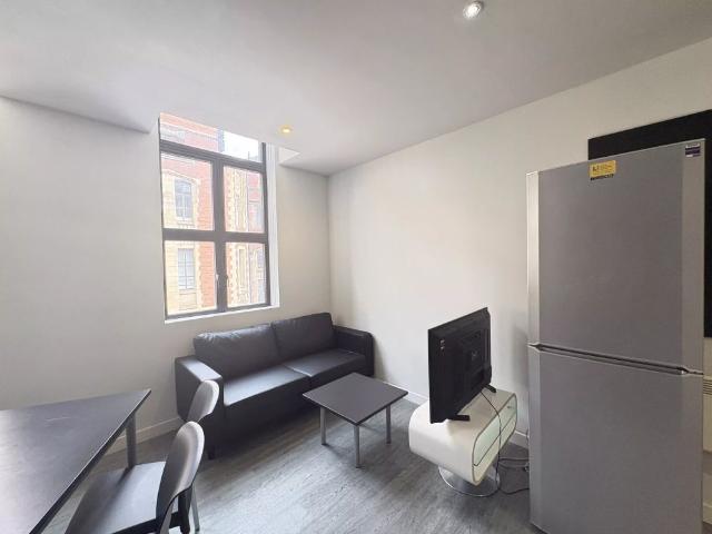 Classic 4 Bed Apartment