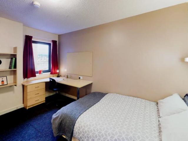 Classic 5 Bed Ensuite Plus