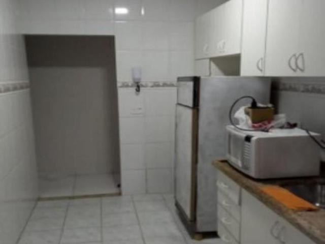 Clássico em um dos melhores bairros para se morar em Santos, próximo a tudo e está semi mobiliado