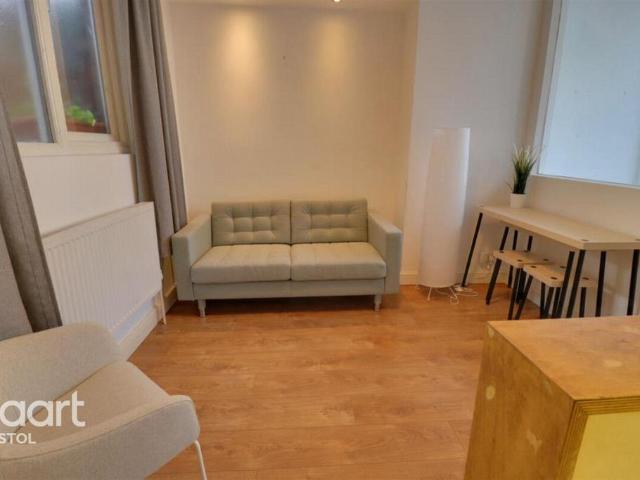 Clevedon Terrace, Bristol 1 bed apartment to rent £1,395 pcm £322 pw