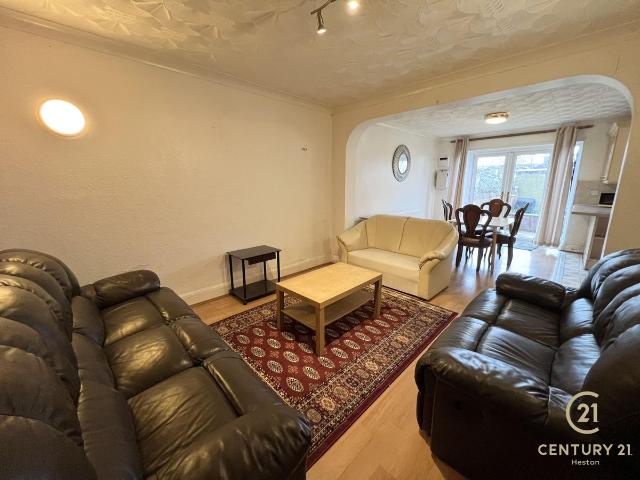 Clevedon Gardens, Hounslow TW5, 4 bed semi detached house to rent, £2,400 pcm | PrimeLocation