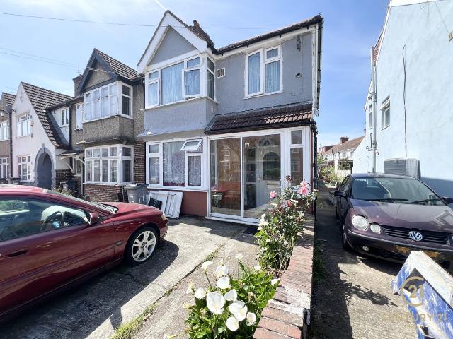 Clevedon Gardens, Hounslow TW5, 4 bed semi detached house to rent, £2,550 pcm | PrimeLocation