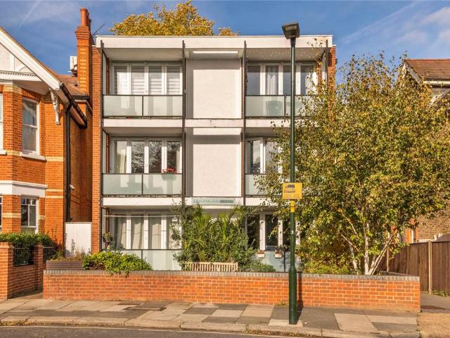 Cleveland Court, Richmond TW10 1 bed flat to rent £1,900 pcm £438 pw