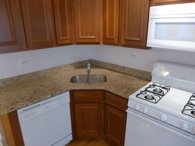 Cleveland Apartments Studio Apartment for Rent at 2048 N Cleveland Ave, Chicago, IL 60614 Lincoln Park