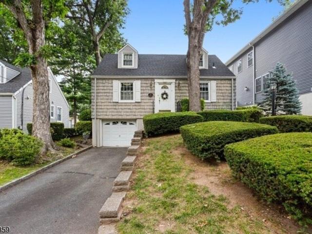 Cleveland Ave, Hasbrouck Heights, Home For Sale