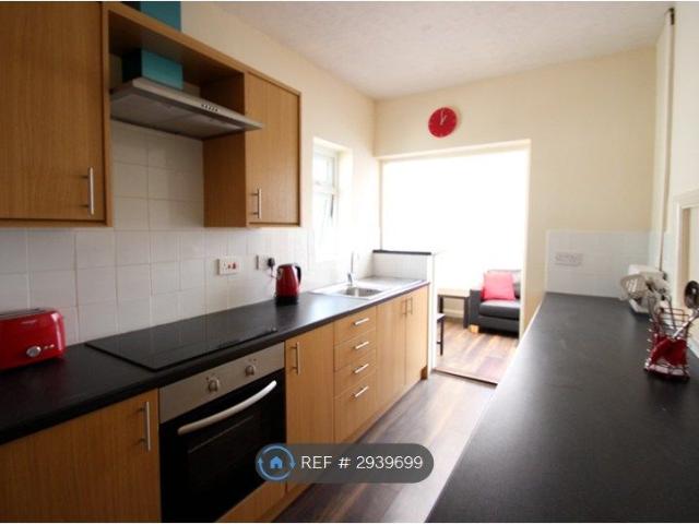 Cleveland Drive, Westcliff On Sea SS0, Room to rent, £675 pcm | PrimeLocation