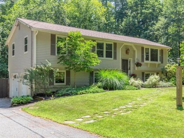 Cleveland Hill Rd, Brookline, Home For Sale