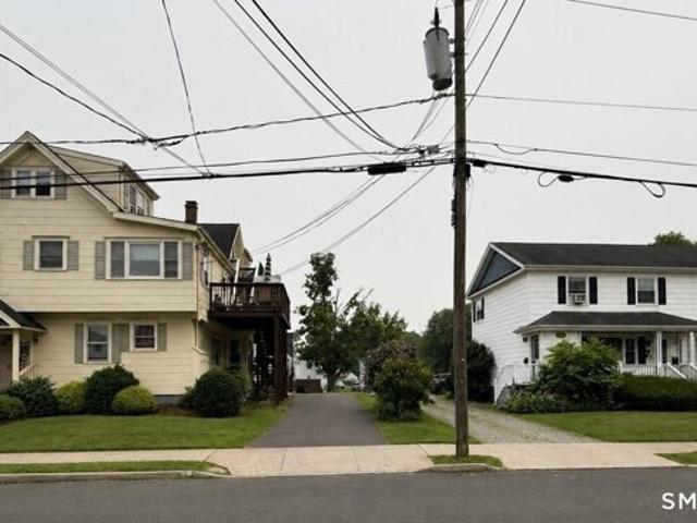 Cleveland St, Danbury, Home For Sale