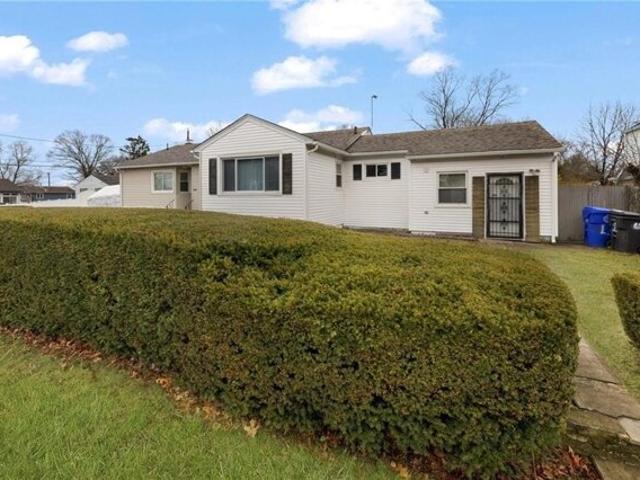 Cleveland St, West Warwick, Home For Sale