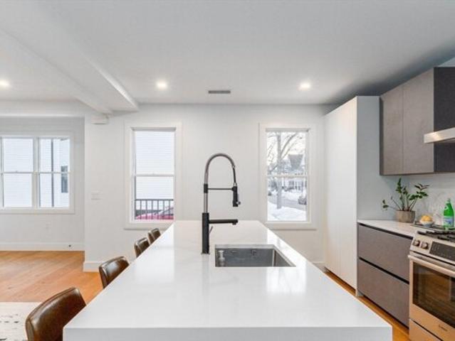 Cleveland St Unit,arlington, Condo For Sale