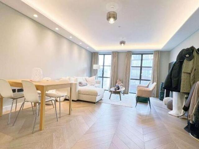 Cleveland Street, London, 2 Bedroom Flat