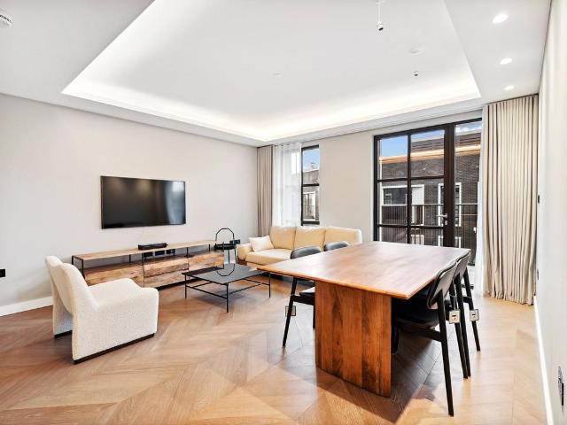Cleveland Street, London, W1T 2 bed apartment to rent £6,933 pcm £1,600 pw