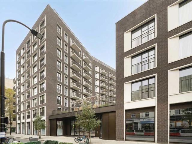 Cleveland Street, London W1T 2 bed flat to rent £6,803 pcm £1,570 pw