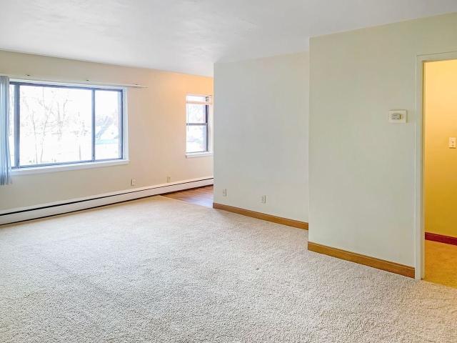 Cleveland Terrace 1 Bedroom Apartment for Rent at 569 Cleveland Ave S, St. Paul, MN 55116 Highland