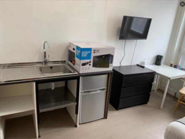 Cleveley Close, Charlton Woolwich SE7, Studio to rent, £940 pcm | PrimeLocation