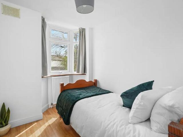 Cleveley Crescent, London W5, Room to rent, £1,300 pcm | PrimeLocation