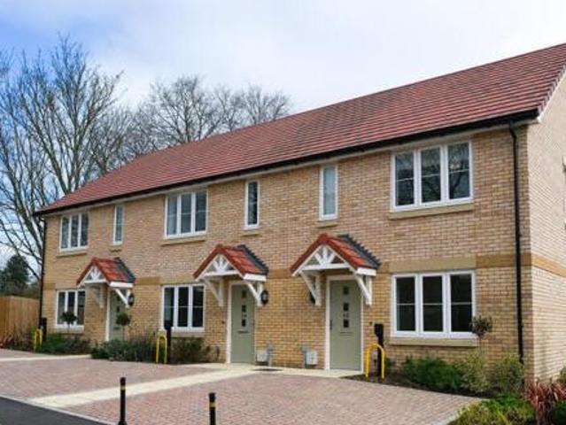 Cleves Lodge, Camps Road, 2 Bedroom House