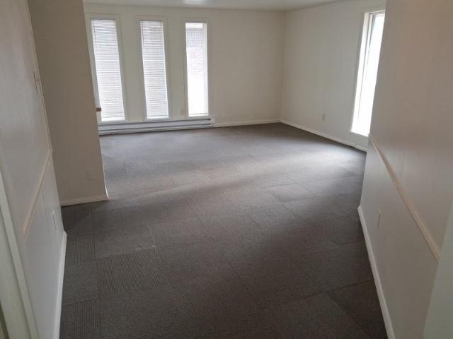 Clean affordable spacious apartment in Northeast f