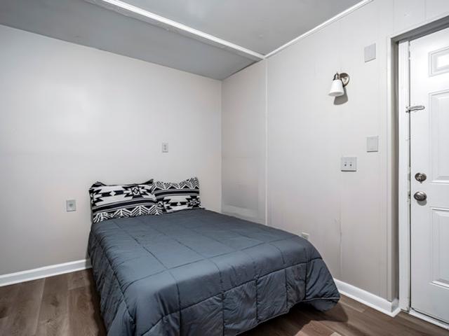 CLEAN AND QUIET HOUSE LOTS OF PRIVACY FREE AMENITIES ℹ PROFESSIONAL SUPER HOST LOTS OF PARKING WE ARE HERE TO HELP Move in Fee Waived‼