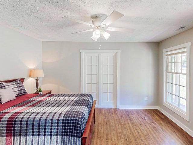 Clean & Bright Newnan Home | Furnished, Secure, and Spacious | No Move In Fee, Free Wi Fi, Monthly Cleanings, and Grocery Store 1.2 Miles Away