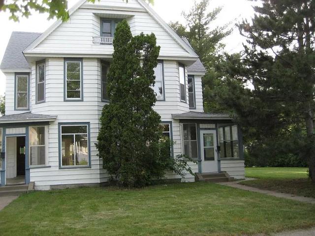 Clean Comfortable House With Utilities Included
