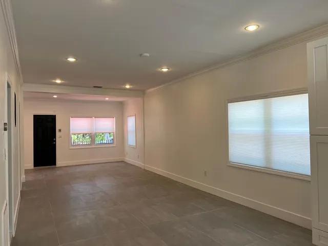 Clean & Convenient Furnished Room Available