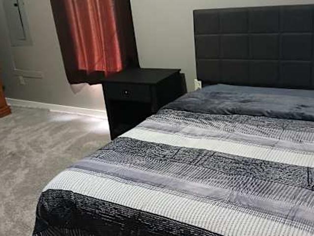 Clean cozy room for rent. Downtown Indianapolis