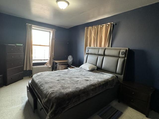 Clean Furnished Room Available in the Bronx