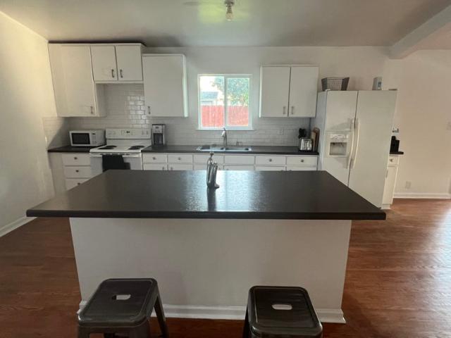 CLEAN FURNISHED ROOM IN NORTH STOCKTON