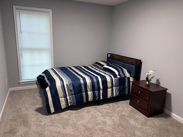 Clean Furnished rooms in quiet Hampton home Wi Fi and utilities included