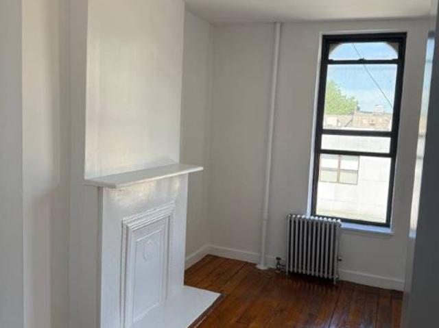 Clean & Modern Furnished Room Ready for Immediate