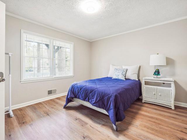 CLEAN, Private Home on Quiet Street!