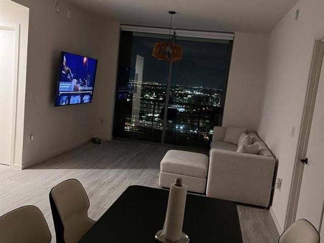 Clean, quiet, and in ❤️ of Miamii