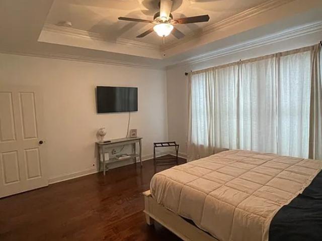 Clean & Quiet Furnished Room